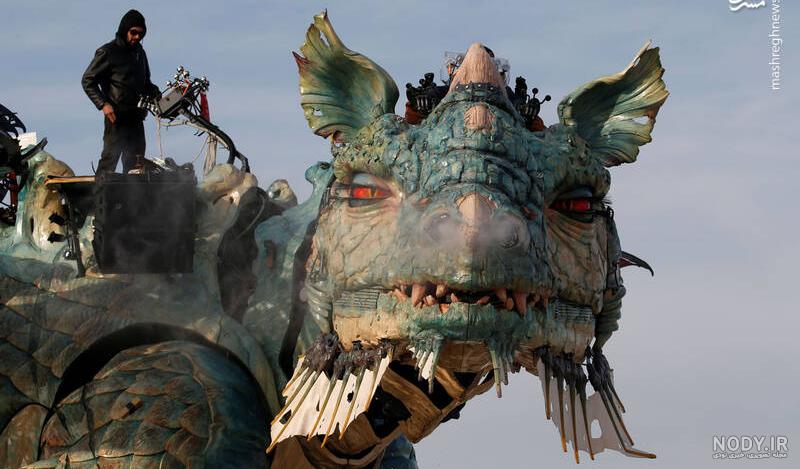 عکس غول قرمز - عکس نودی